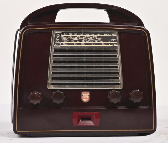 Philips Poste portatif type LX434 AB avec oeil magique. - auctions ...