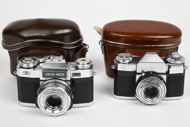 Zeiss Ikon Deux appareils Contaflex : Contaflex II Obj. Tessar 2.8/45mm ...