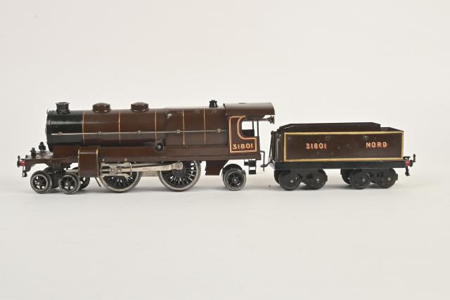 Hornby,locomotive type 221 ref. 31801 mécanique brune à filets dorés ...