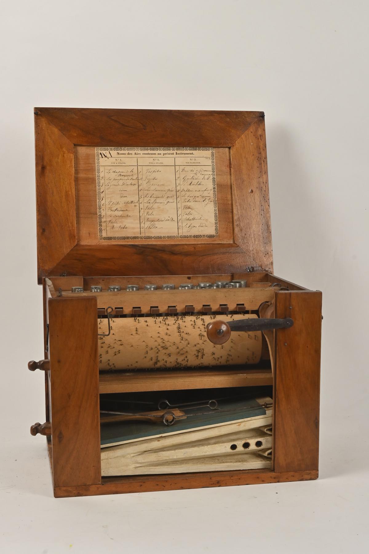 AUTOMATES - MUSIQUE MECANIQUE - PHONOGRAPHES - ART FORAIN - ART DU ...