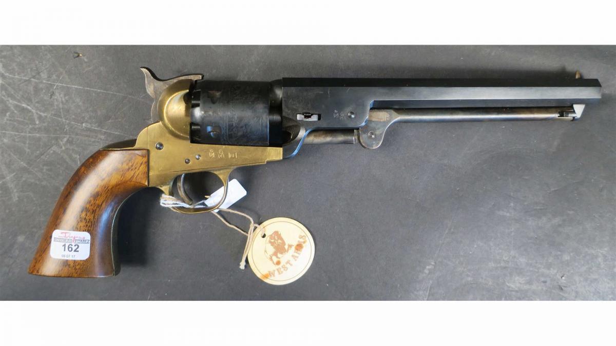 Objets d'Art - Militaria - Chasse - Tableaux - Bijoux - Mobilier